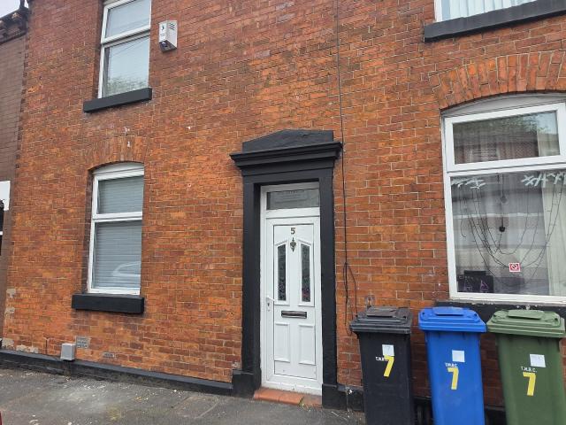 House for rent Raynham Street OL6
