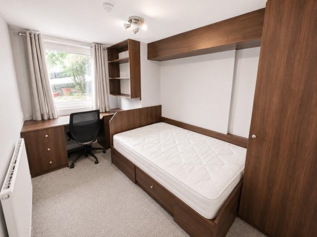 House for rent Room 5, St Anns Mount, Burley, Leeds