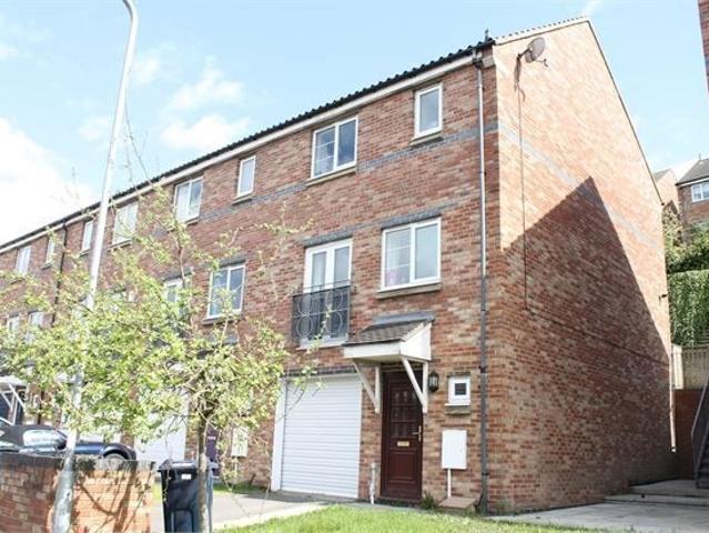 House for rent St. Cuthberts Road, Village Heights.