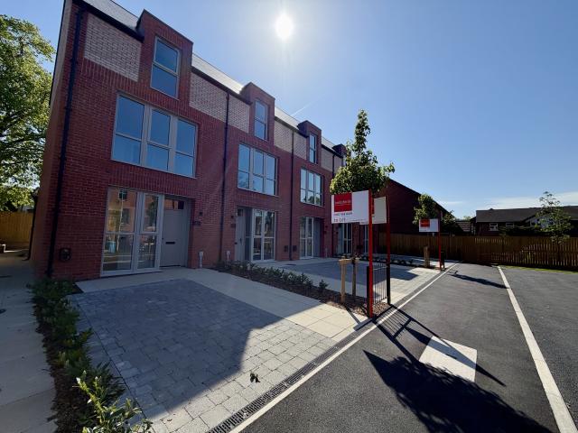 House for rent Stafford Close, M14