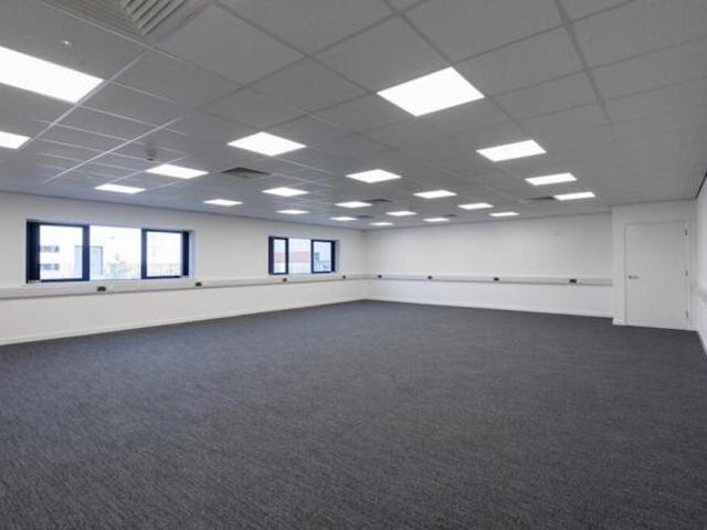 House For Rent Surrey Great London 57643 ELS100052789