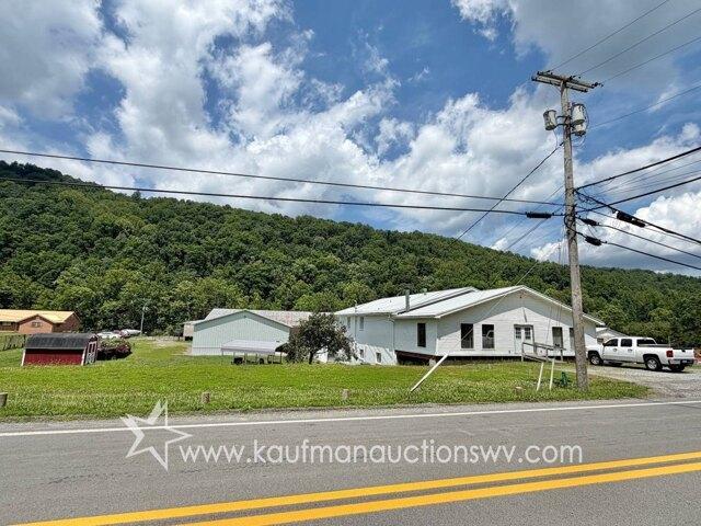 house Gassaway WV ES104908866
