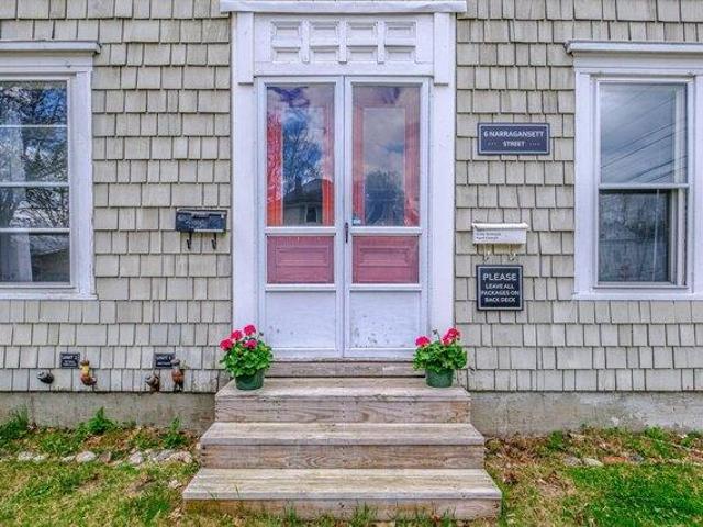 house Gorham ME ES104152479