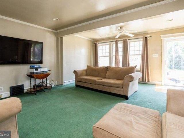 house Gloucester City NJ DLS102778821