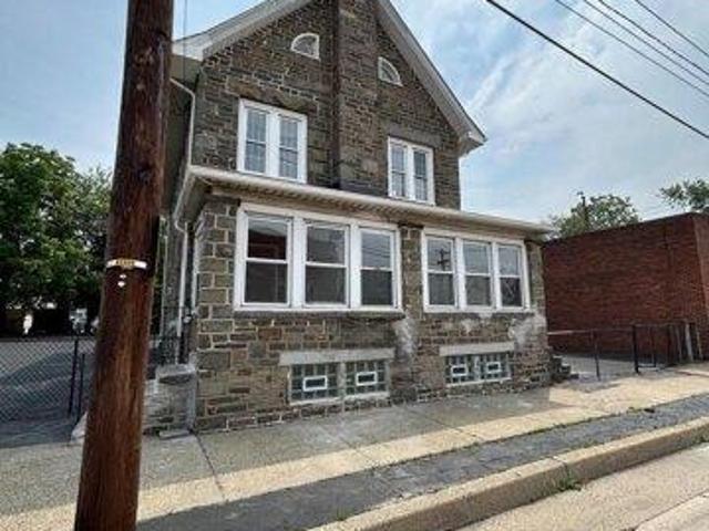 house Gloucester City NJ DS103621396