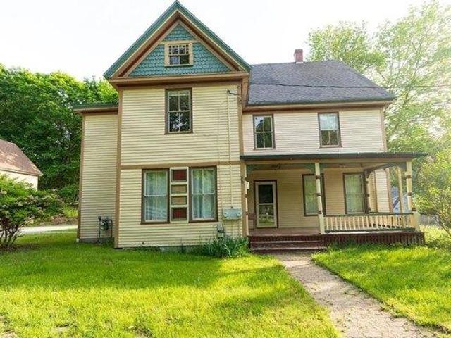 house Hallowell ME DS103189253