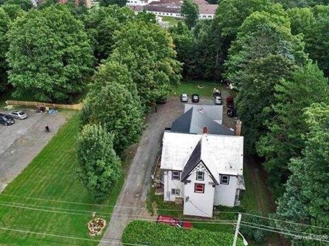house Houlton ME DS102827135