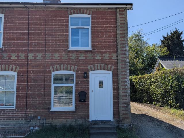 house in 4 Hope Cottages High Street, Saxmundham, IP17