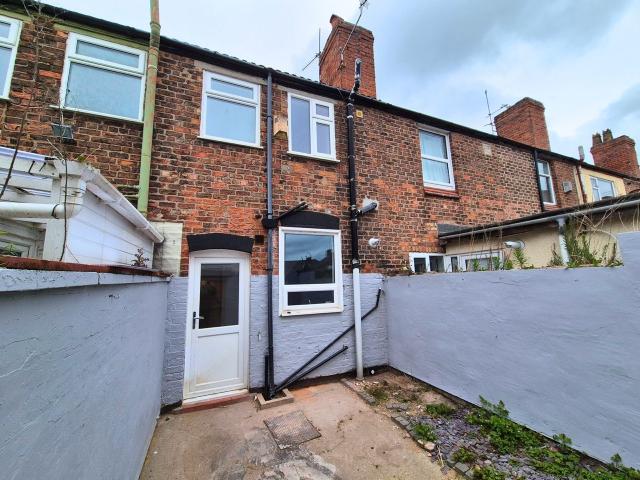 house in 52 Beaconsfield Road, Bromborough, Wirral, CH62 1AG
