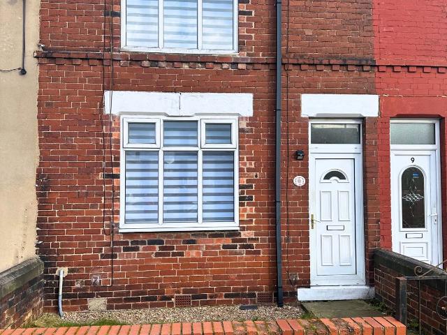 house in 7 Chapel Street, Thurnscoe, Rotherham, S63 0QP