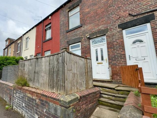 house in 10, Grange Lane, Barnsley, S71 5AE