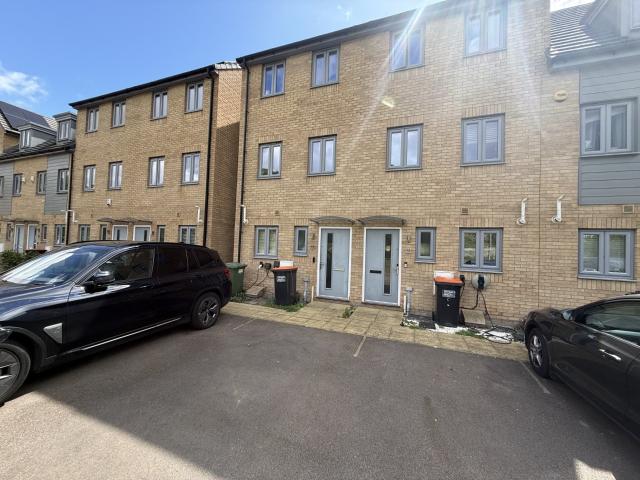 house in Hazle mead LU5 4UQ