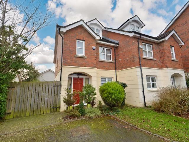 house in 15 Ardenlee Park, Belfast, BT6 8QR