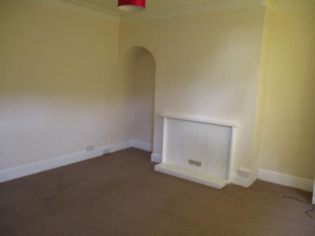 house in 37 Longroyd Grove, LS11 5HF