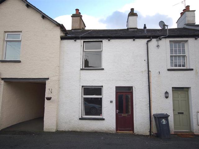 house in 3 The Banks, Station Road, Staveley, Kendal, Kendal, Cumbria, LA8 9NE