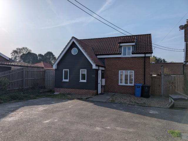 house in The Nook St. Andrews Road, Saxmundham, IP17