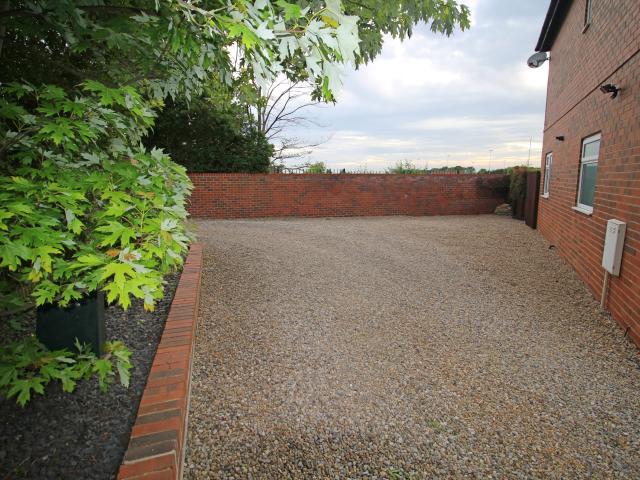 house in Thirsk Road, Yarm, TS15 9LJ