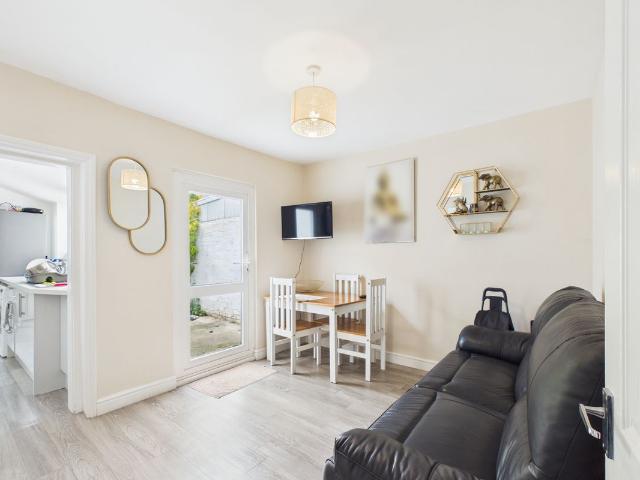 house in Victoria Street, Cheltenham, GL50