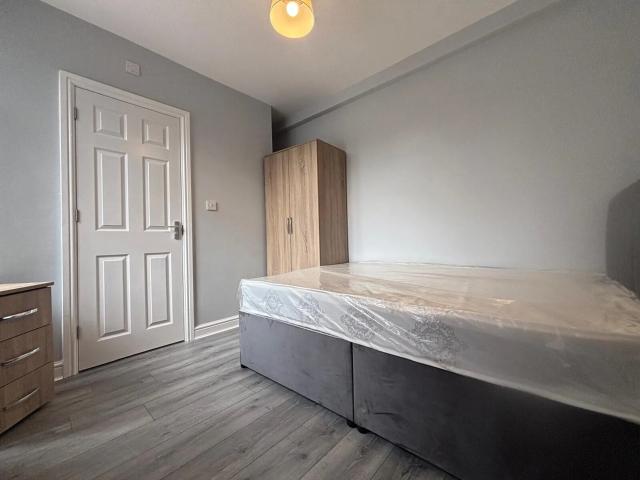 house in Vicarage Road WEST BROMWICH B71