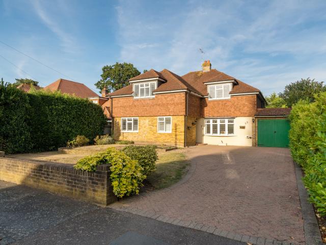 house in Walton On Thames