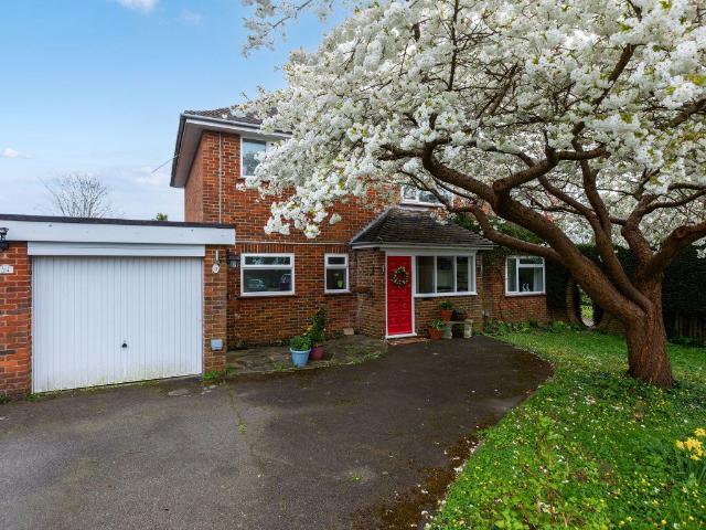 house in West End, Kemsing TN15 6QD
