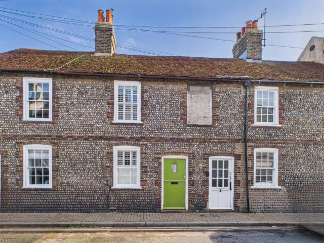 house in West Street, Shoreham by Sea, BN43 5WG
