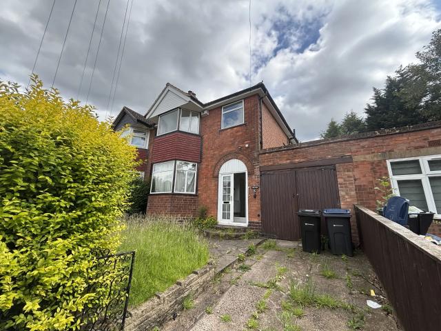 house in Woodlands Farm Close B24