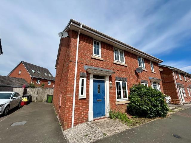 house in Adam Morris Way, LE67 3AU