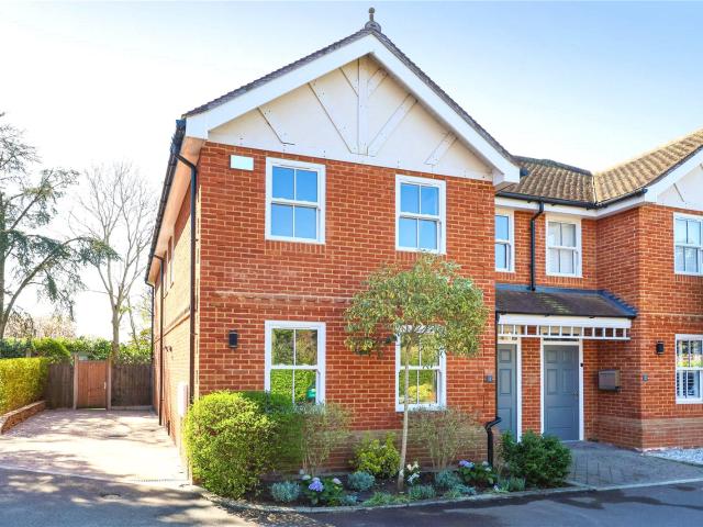 house in Addlestone