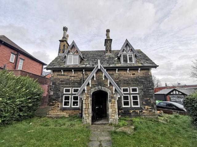 house in Ash Crescent, Headingley