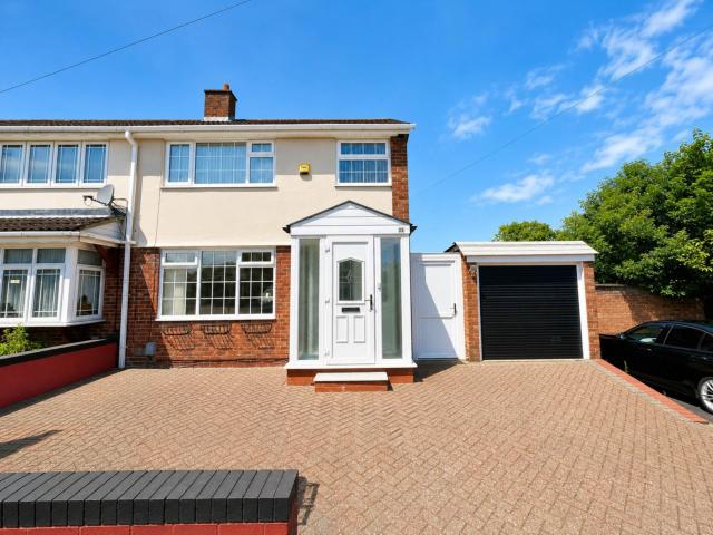 house in Ashfield Way, Luton