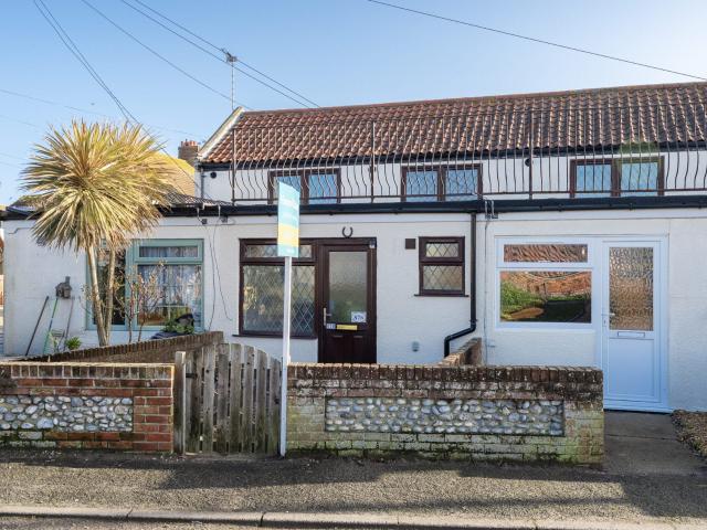 house in Beach Road, Caister On Sea