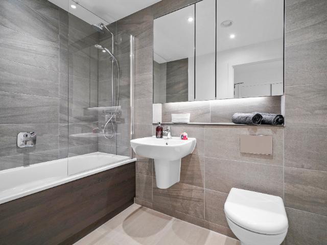 house in Block G Townhouses, Manchester, M5 4RY