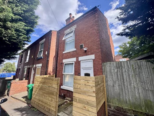 house in Broxtowe Avenue, Cinderhill, NG8
