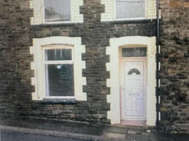 house in Brocks Terrace, Porth, CF39 Brocks Terrace, Porth, CF39