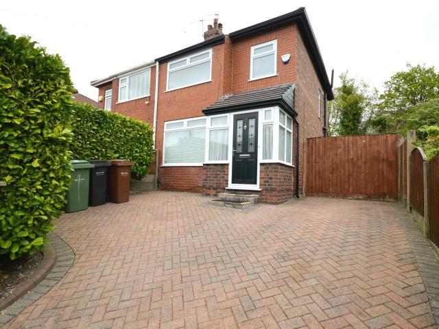 house in Briarfield Road, Heaton Chapel, Stockport, SK4 5HT