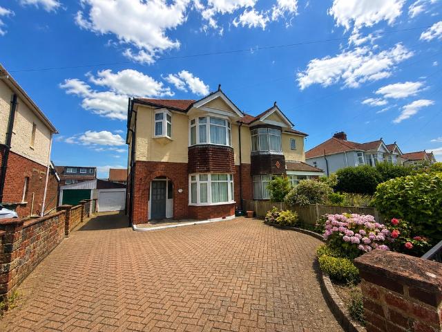house in Carshalton Avenue, East Cosham, Portsmouth