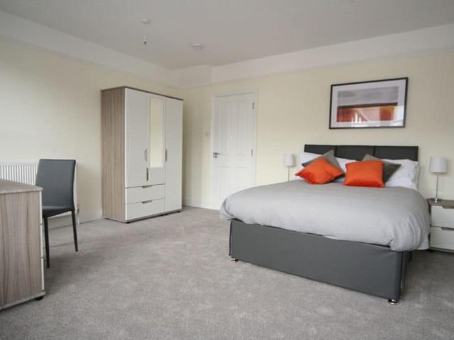 house in Central Road, Gloucester, GL1