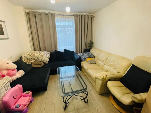 house in Chantry Road, Chessington, KT9 1JR