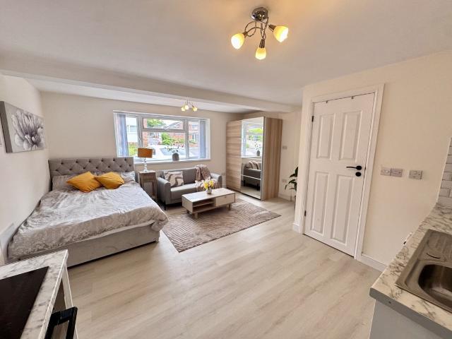 house in Charlotte Grove, Beeston, NG9
