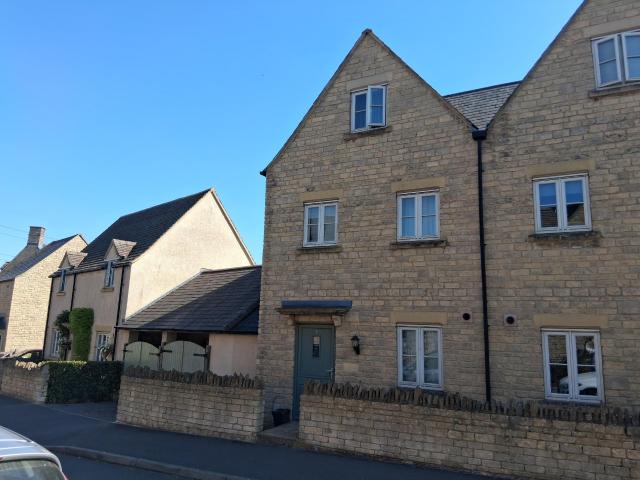 house in CIRENCESTER