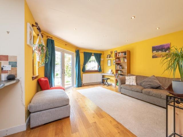 house in Corstorphine Park Gardens, Corstorphine Edinburgh, EH12