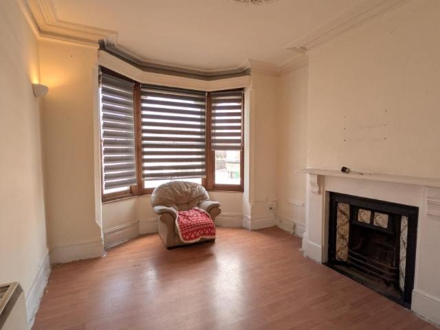house in Derby Road, Nottingham, NG1 5BB