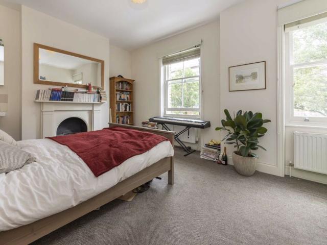 house in Emery St, London, SE1