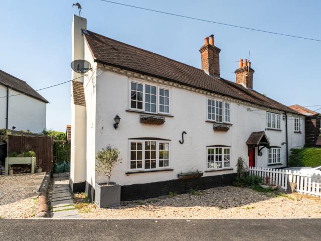 house in Ewshot