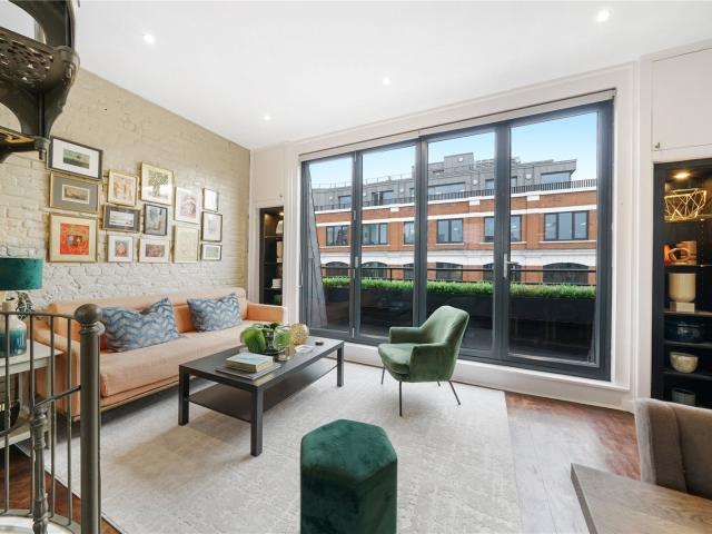 house in Foley Street, Fitzrovia, London, W1W 6DU
