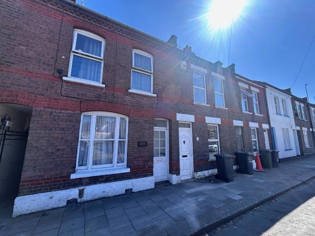 house in Frederick Street, Luton, Beds