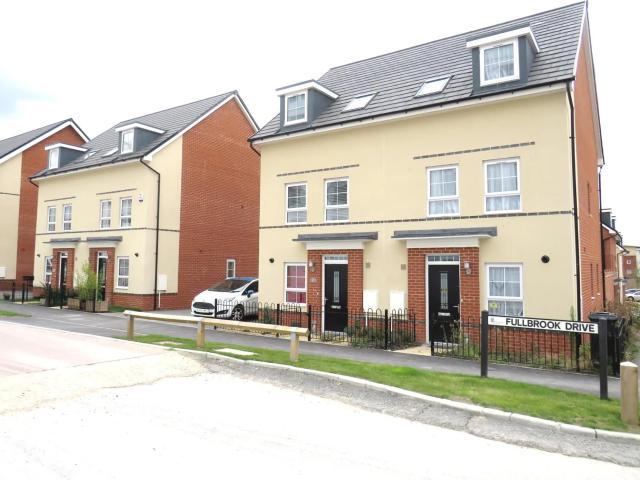 house in Fullbrook Drive RG21