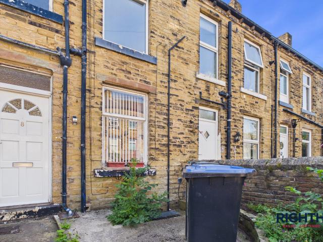 house in Grape Street, Allerton, BD15