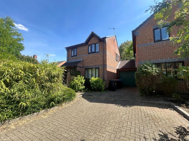 house in Hindemith Gardens, Old Farm Park, MK7
